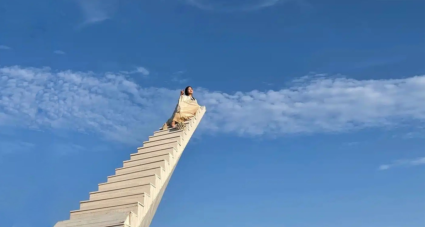 La Scala dell'amore in Cina è una vera e propria sfida.. d’amore!